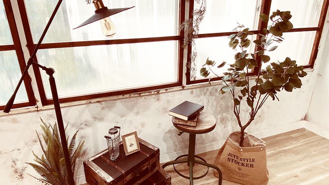 【西梅田駅徒歩3分】撮影スタジオ◆ スタジオファシル ◆撮影小物充実/メイクスペース/背景充実/リッツカールトン裏にオープンの写真22