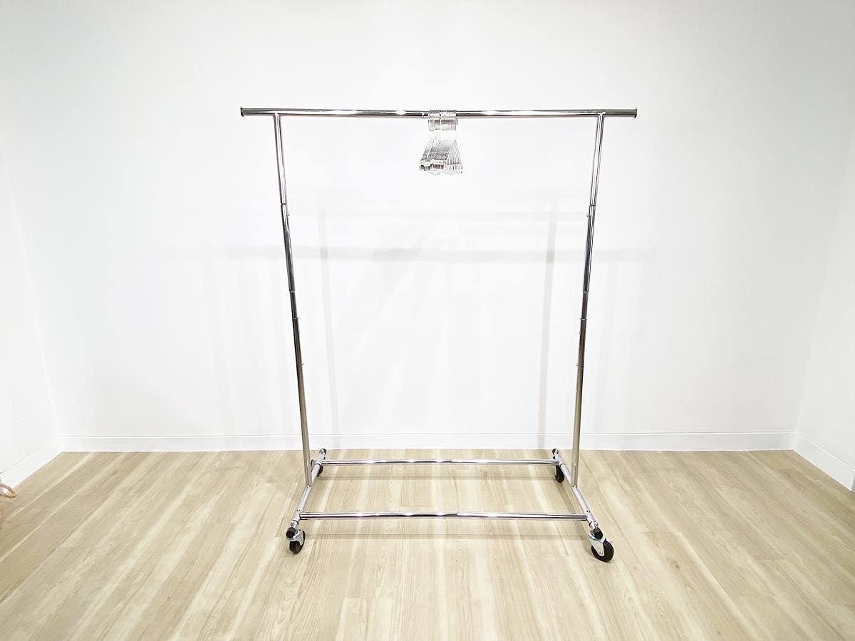 【西梅田駅徒歩3分】撮影スタジオ◆ スタジオファシル ◆撮影小物充実/メイクスペース/背景充実/リッツカールトン裏にオープンの写真27