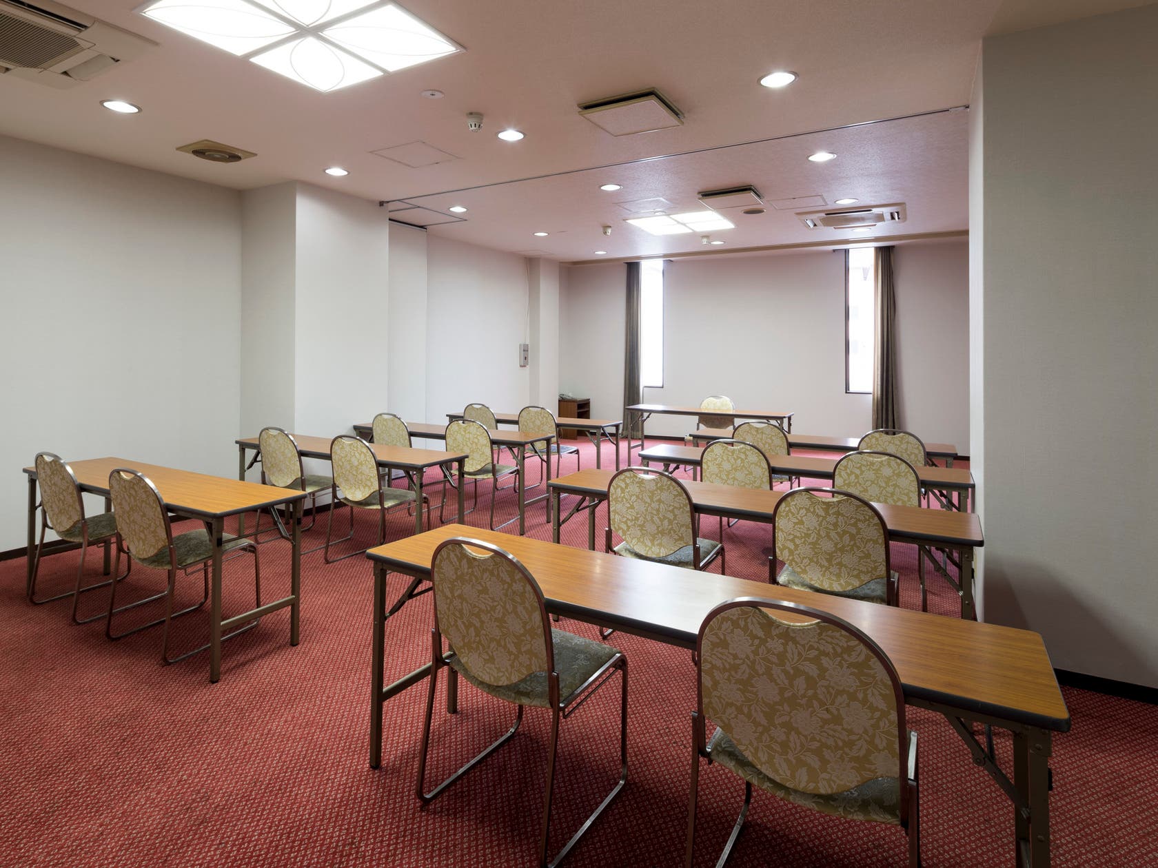 コンフォートホテル堺　会議室Bの写真1