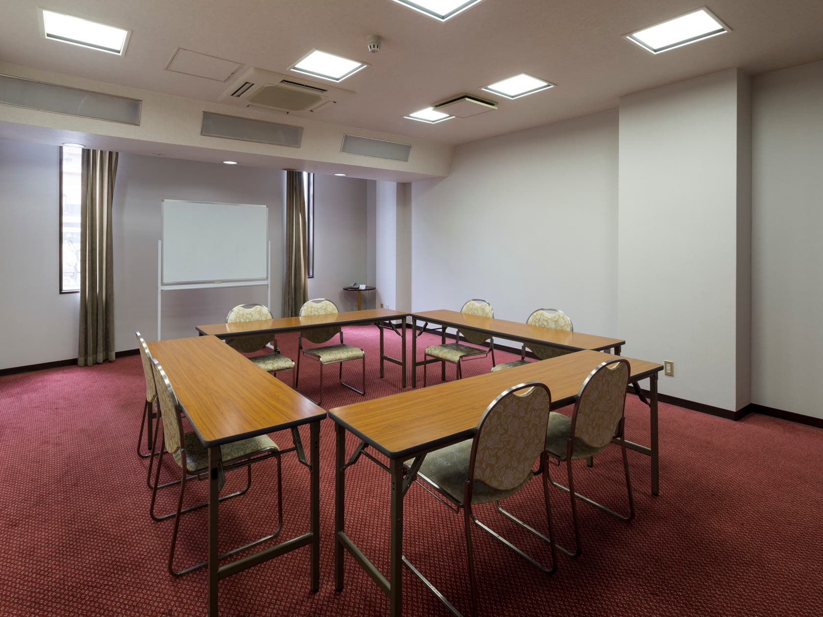 コンフォートホテル堺　会議室Cの写真1