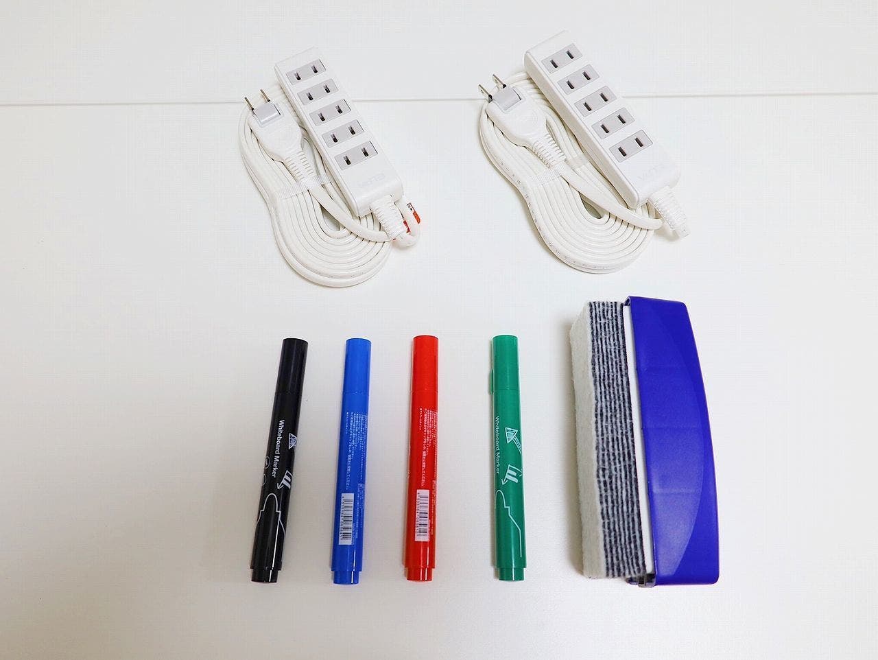 【渋谷駅3分！16名利用可！】綺麗な室内！WiFi・プロジェクター・ホワイトボード全て無料！ふれあい貸し会議室 渋谷Cの写真11