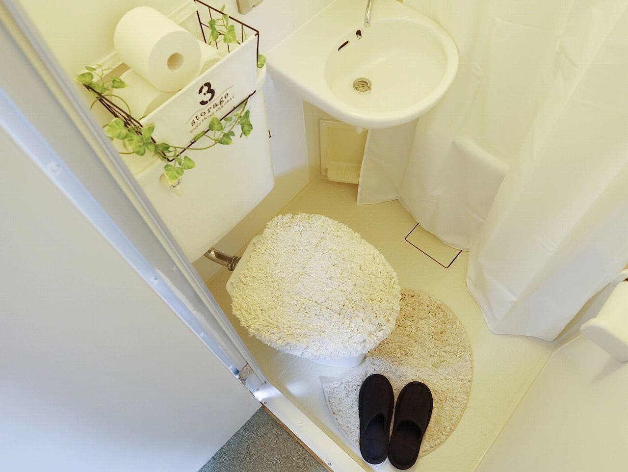 【渋谷駅3分！16名利用可！】綺麗な室内！WiFi・プロジェクター・ホワイトボード全て無料！ふれあい貸し会議室 渋谷Cの写真15