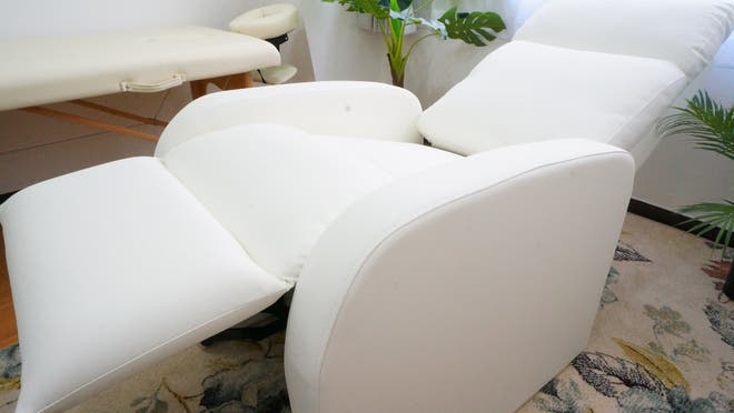 <新大阪駅前マルチスペース>新大阪駅東口目の前サロン!施術用ベッド/リクライニングチェア/WiFiあり✨テレワークにも!の写真5