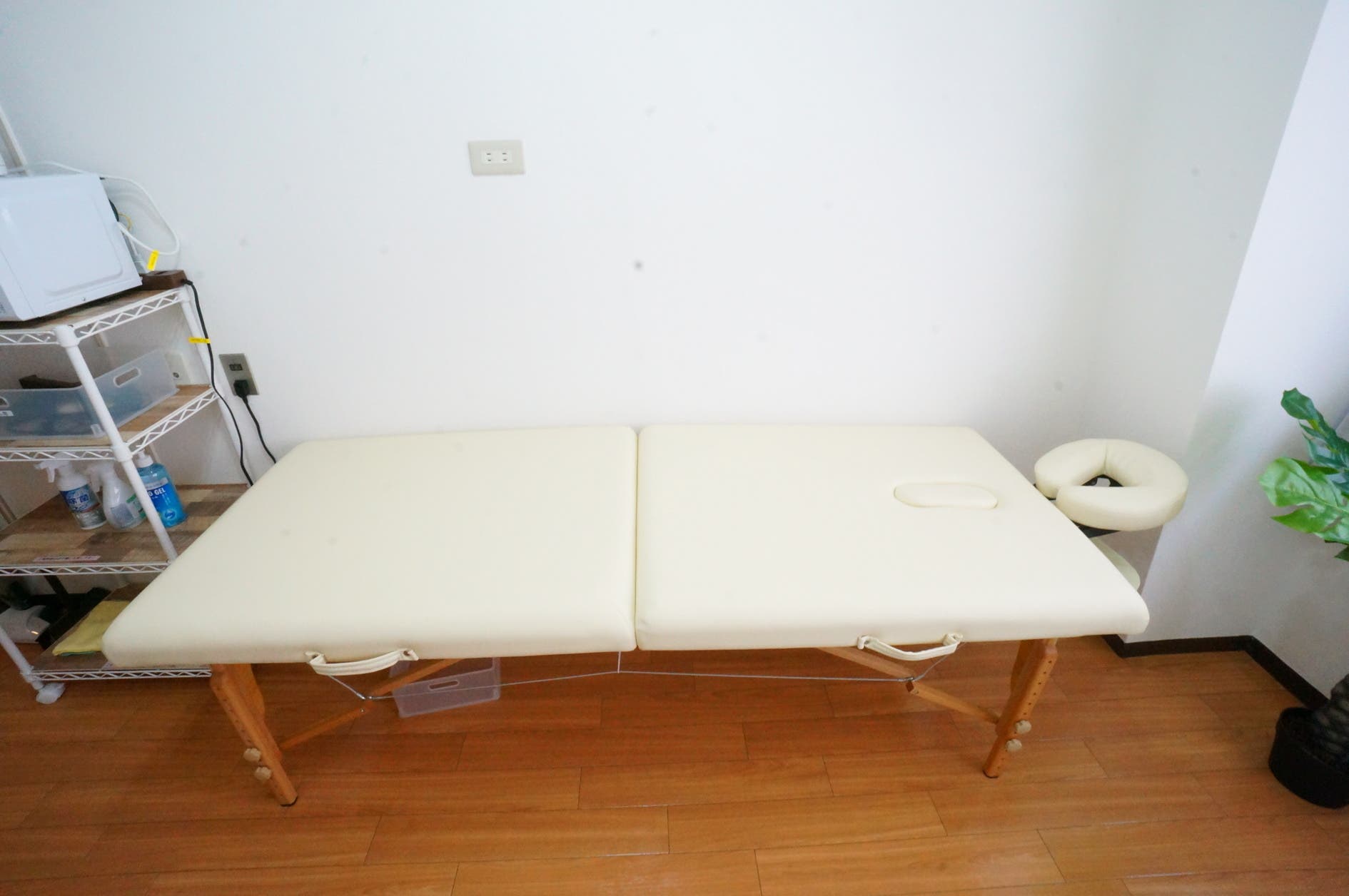 ＜新大阪駅前マルチスペース＞新大阪駅東口目の前サロン！施術用ベッド/リクライニングチェア/WiFiあり✨テレワークにも！の写真7