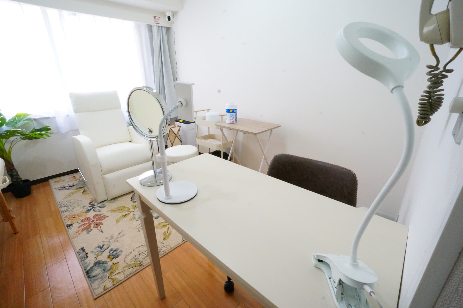 ＜新大阪駅前マルチスペース＞新大阪駅東口目の前サロン！施術用ベッド/リクライニングチェア/WiFiあり✨テレワークにも！の写真9