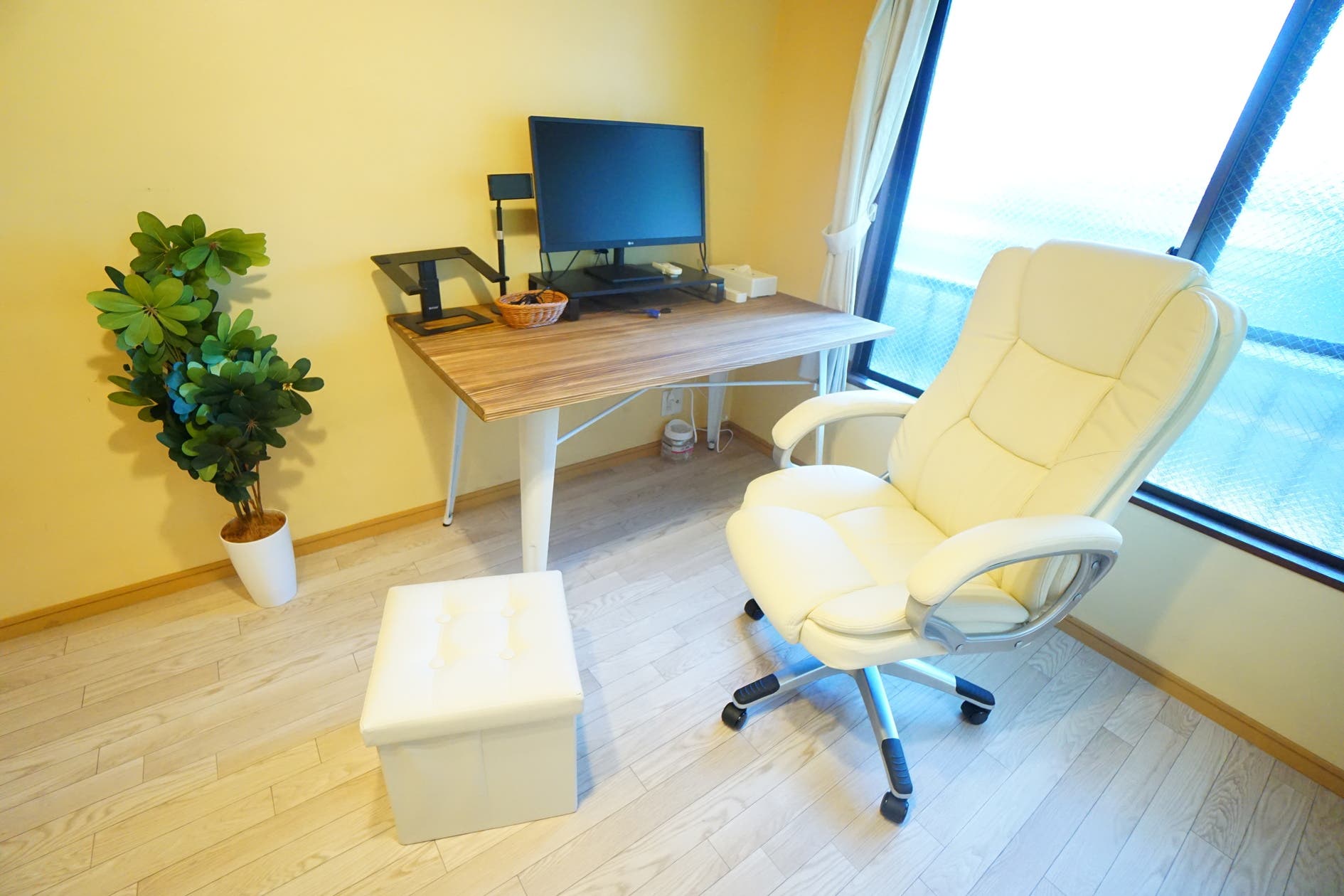 ⭐️光回線導入！⭐️＜日吉ミニマルオフィス101＞完全個室✨モニター/テレワーク/Web会議,面接/自習/作業場所の写真6