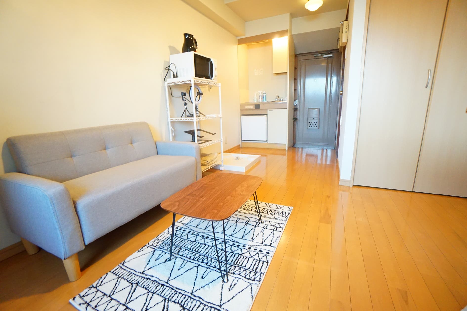 ⭐️光回線導入！⭐️＜日吉ミニマルオフィス103＞完全個室✨モニター/テレワーク/Web会議,面接/自習/作業場所の写真5