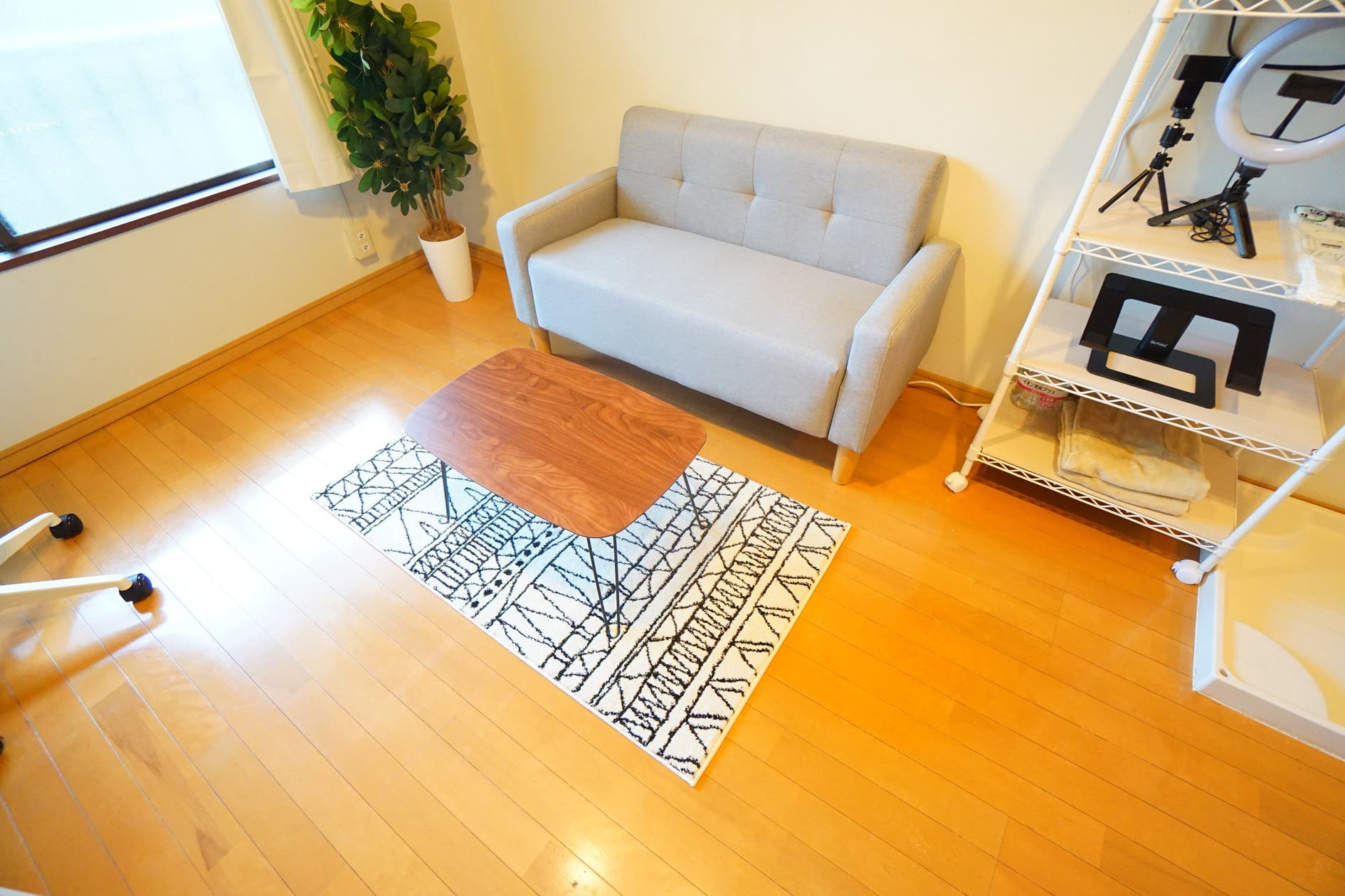 ⭐️光回線導入！⭐️＜日吉ミニマルオフィス103＞完全個室✨モニター/テレワーク/Web会議,面接/自習/作業場所の写真7