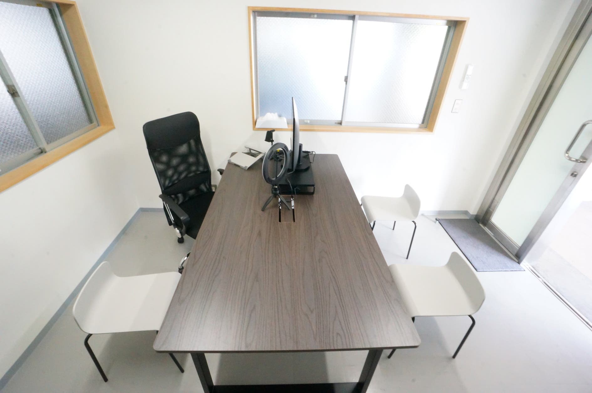 【レンタルスペース@名鉄 日進駅】Wi-Fi/モニター無料！テレワーク/作業場所/面談/商談の写真5