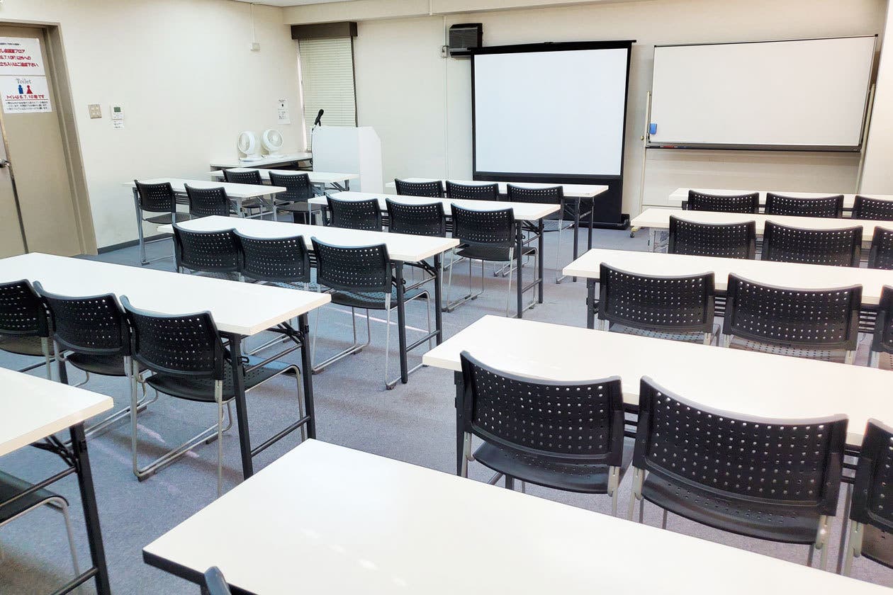 6階B室【四ツ橋・心斎橋エリア！駅から徒歩30秒！】１０～３８名まで。無料備品も多数！同ビル内に複数会場ございますの写真4