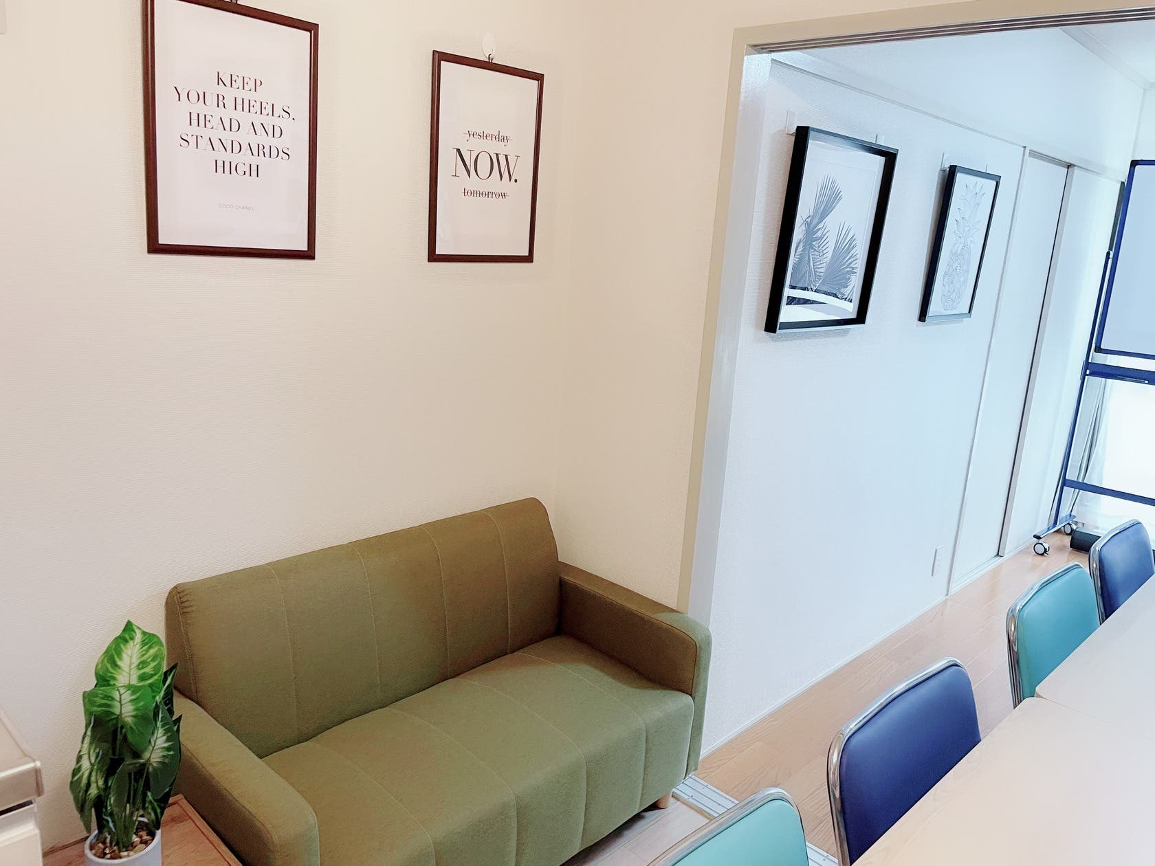 広電本通2分！オシャレなテレワークスペース！コスパ最高！20名利用可！Wi-Fi・プロジェクター・ホワイトボード全て無料！の写真7