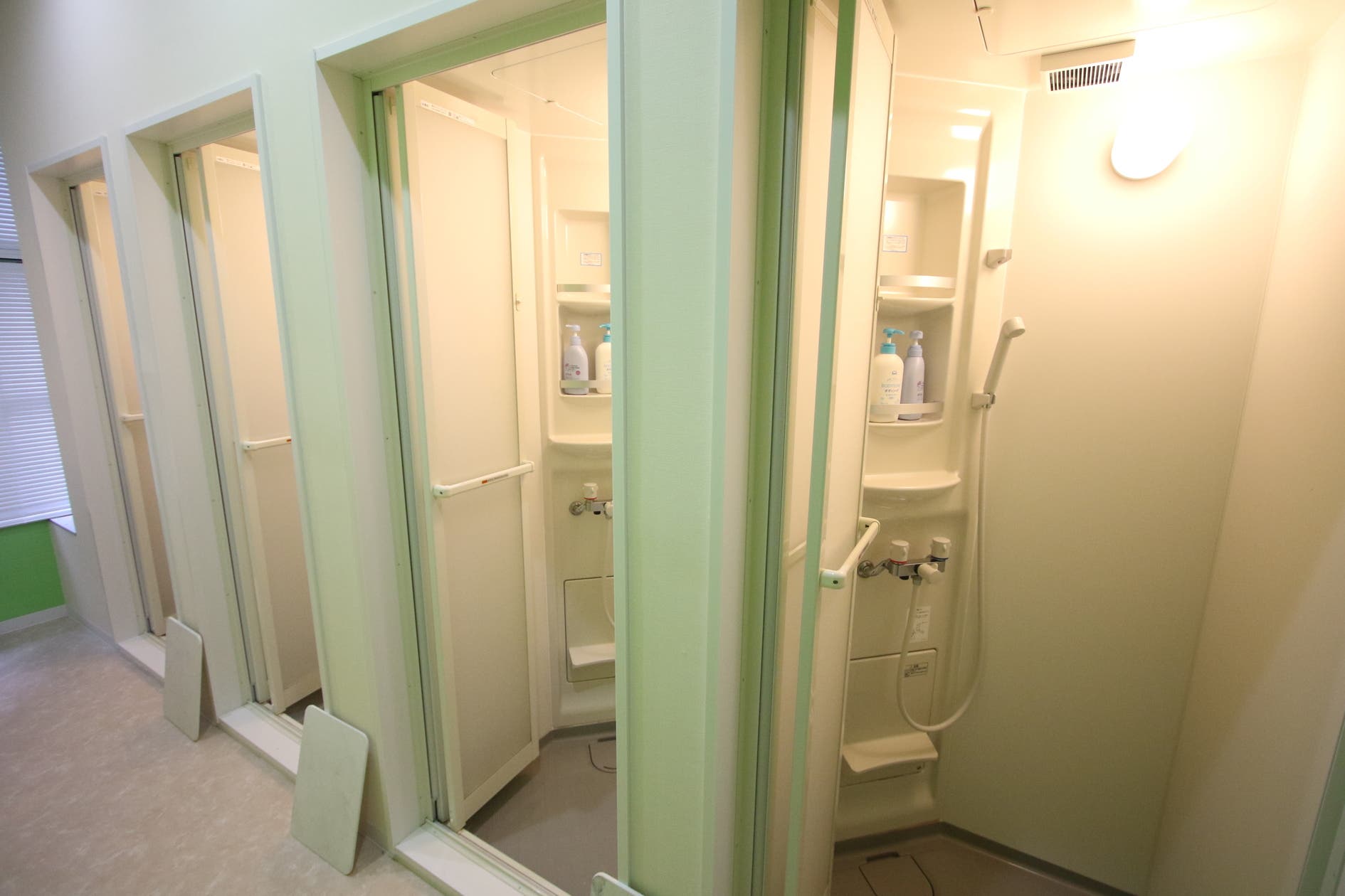 シャワー室の利用（～10名）の画像1