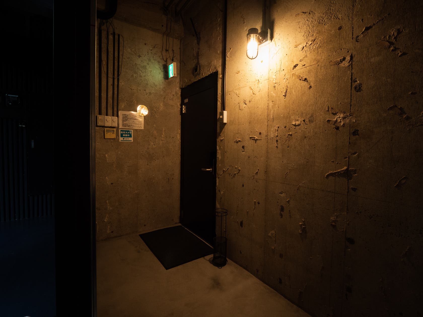 🏆2024年ベストホスト賞受賞🏆【駅徒歩1分】黒とコンクリートのインダストリアルなスタジオ・撮影スペース📸ダンス/Youtubeの写真25