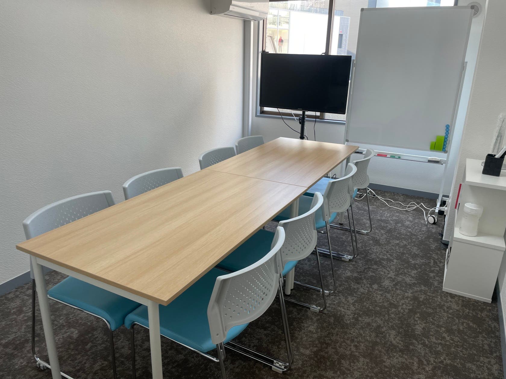 3号店//北口パルコ目の前【ボードゲーム8種類設置】各種教室、会議、商談、面接、研修、撮影、ボードゲーム等に最適な個室スペースの写真7