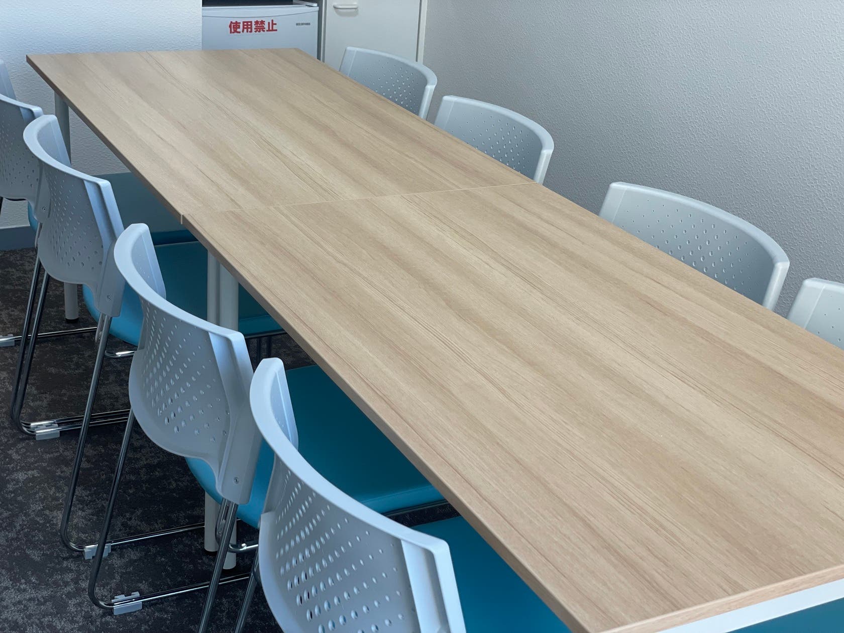 3号店//北口パルコ目の前【ボードゲーム8種類設置】各種教室、会議、商談、面接、研修、撮影、ボードゲーム等に最適な個室スペースの写真8