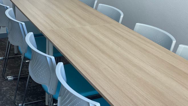 3号店//北口パルコ目の前【ボードゲーム8種類設置】各種教室、会議、商談、面接、研修、撮影、ボードゲーム等に最適な個室スペースの写真8