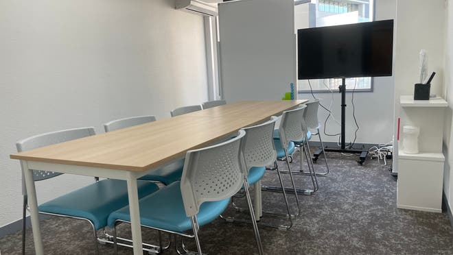 3号店//北口パルコ目の前【ボードゲーム8種類設置】各種教室、会議、商談、面接、研修、撮影、ボードゲーム等に最適な個室スペースの写真10