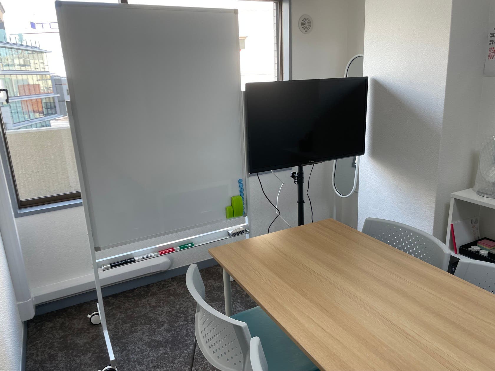 3号店//北口パルコ目の前【ボードゲーム8種類設置】各種教室、会議、商談、面接、研修、撮影、ボードゲーム等に最適な個室スペースの写真12