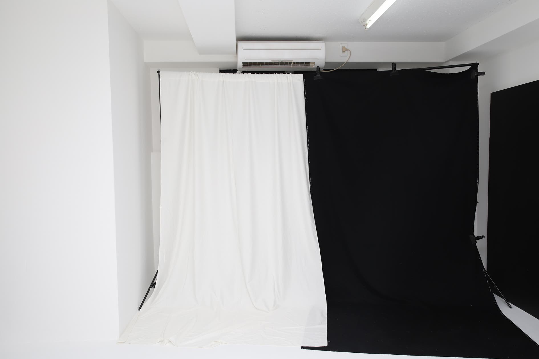 上野芝駅から徒歩3分の駅近！白ホリのフォトスタジオ。写真撮影/YouTube撮影にどうぞ！の写真13