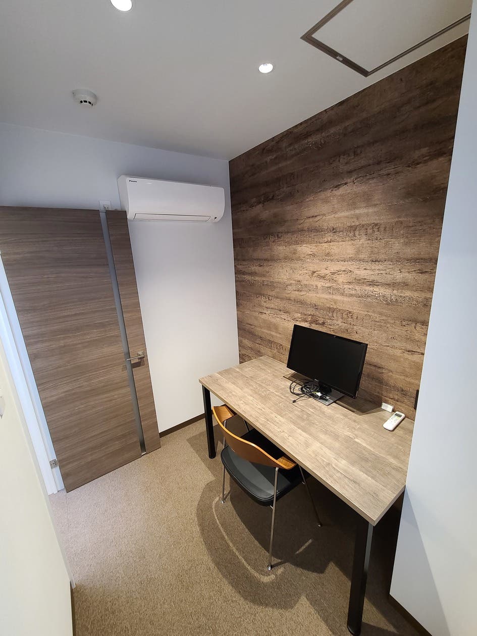 谷町四丁目駅4番より4分＜個室【RoomA】テレワーク＞リモートワーク/高速wifi/モニター/勉強/都度清掃/1時間から利用可の写真6