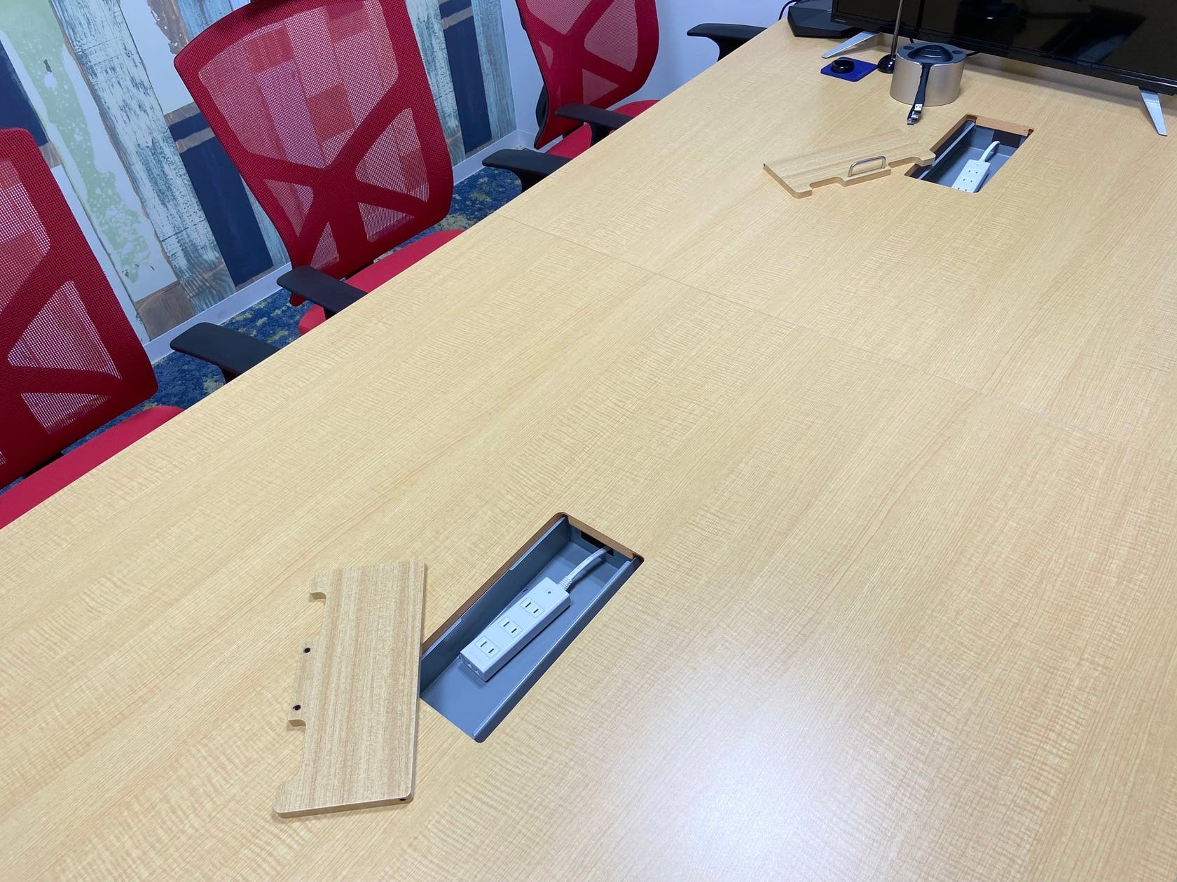 【BIZcircle大阪江戸堀】6名用会議室＃受付スタッフ＃フリードリンクの写真13