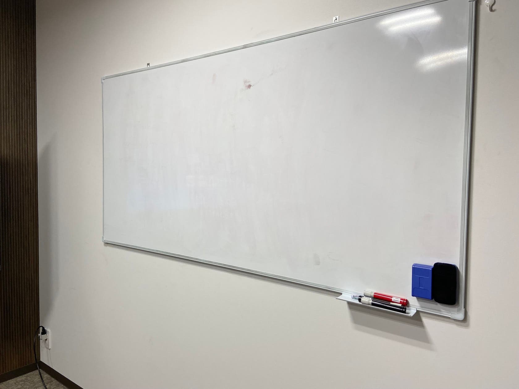 【江戸堀センタービル】肥後橋駅徒歩7分！大型モニター付き8名用会議室の写真11