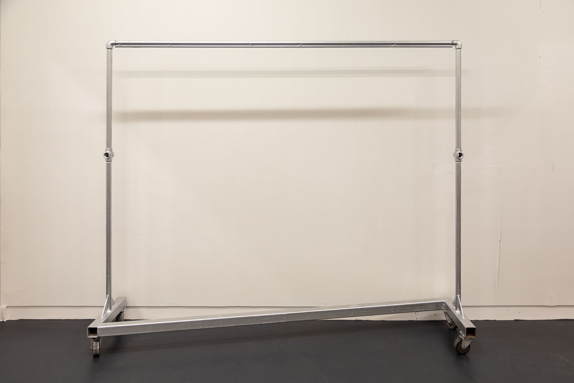 【JR赤羽駅徒歩3分】撮影イベント打ち合わせ等多目的にご利用いただけるレンタルスペース ※2025/12/31営業終了の写真10