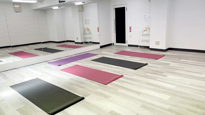 ⭐️エディオン本店すぐ裏にOPEN⭐️ダンス・ヨガ等に最適!24時間利用可能★Wi-Fi・ヨガマット無料貸出★の写真2