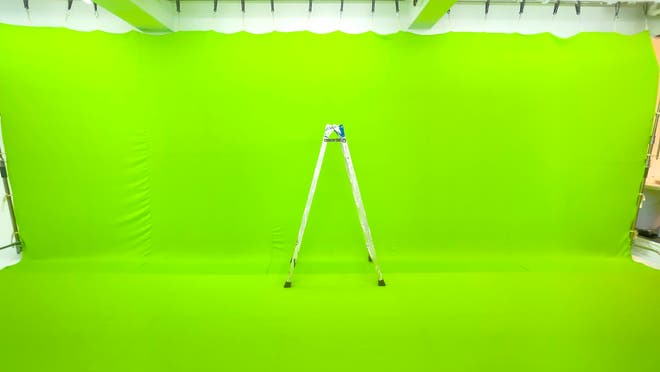 スモーク クロマキ 大音量可 引16m天高3.5m 機材無料 個室メイクR 最大幅11m本格プロ仕様白ホリスタジオ【徒歩2分】の写真12