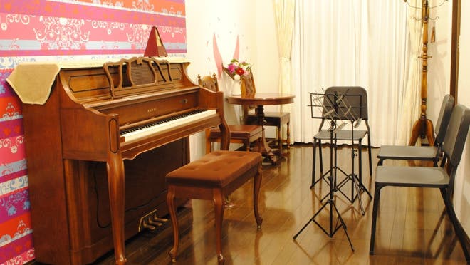 【横浜-都筑区/駐車1台可】ピアノ常設!クラシカルスペースで楽器練習・撮影・レッスン・会議等・女子会等♪の写真4