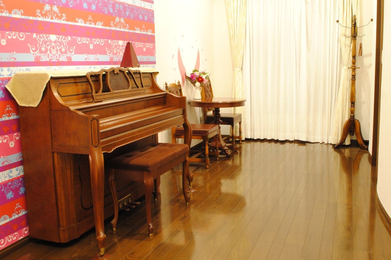 【横浜-都筑区/駐車1台可】ピアノ常設!クラシカルスペースで楽器練習・撮影・レッスン・会議等・女子会等♪の写真5