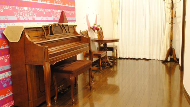 【横浜-都筑区/駐車1台可】ピアノ常設!クラシカルスペースで楽器練習・撮影・レッスン・会議等・女子会等♪の写真5