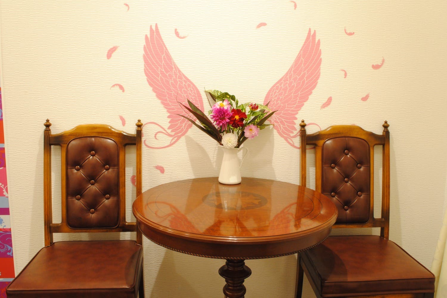 【横浜-都筑区/駐車1台可】ピアノ常設!クラシカルスペースで楽器練習・撮影・レッスン・会議等・女子会等♪の写真2