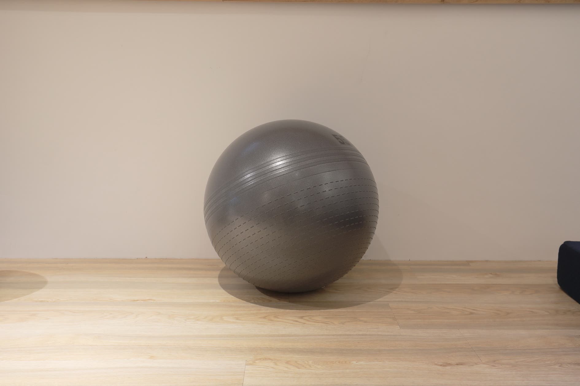 六本木徒歩6分　完全個室の貸切型GYM　50㎡の広々スペース　充実の設備の写真9