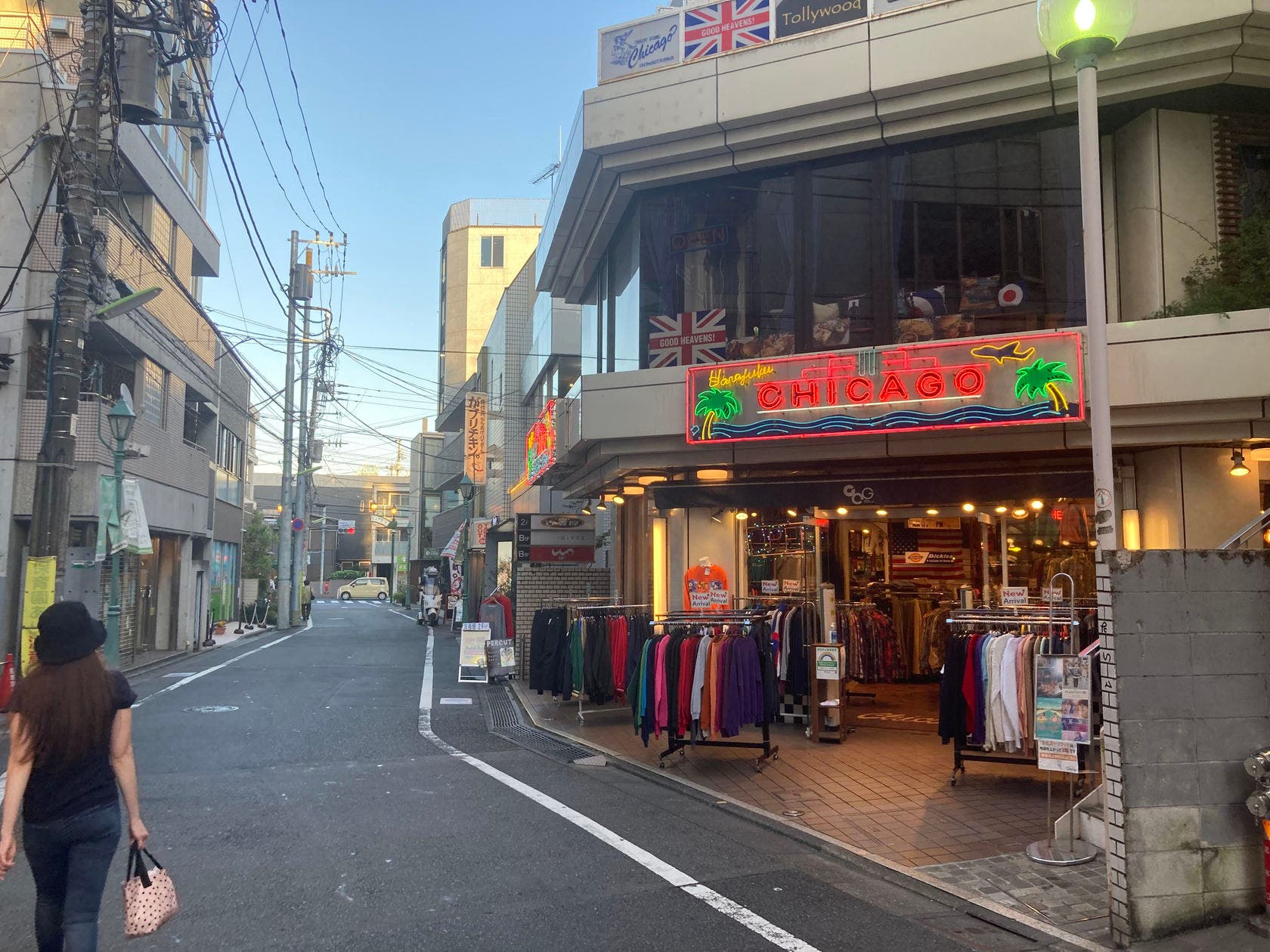 下北沢駅３分♪ 65型ＴＶ📺とBlu-ray・fireTVで動画鑑賞✨光WiFi 💖推し会女子会、ホムパ、Web会議やビジネスにの写真26