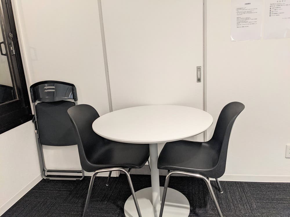 【秋葉原から6分・浅草橋から4分】Wi-Fi・ホワイトボード・モニター全て無料！最大着席人数7名！綺麗/明るい/ゆとりのある空間の写真2