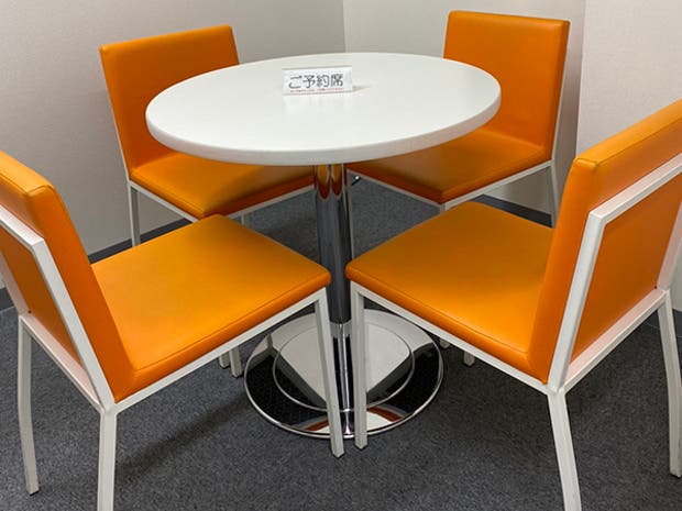 名古屋会議室　名古屋VIP貸し会議室名古屋駅前店　コミュニティスペースAの写真2