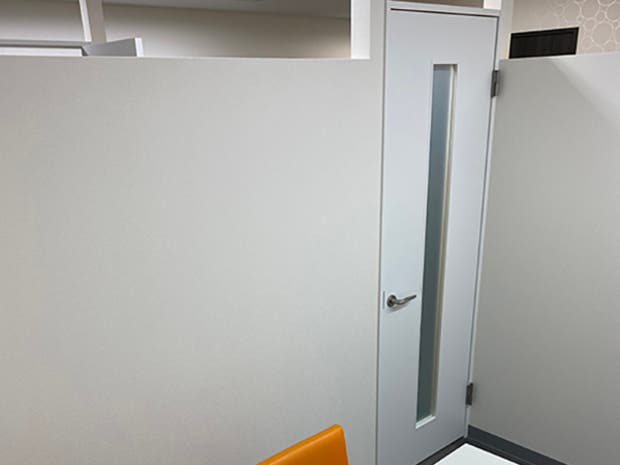 名古屋会議室　名古屋VIP貸し会議室名古屋駅前店　コミュニティスペースBの写真3