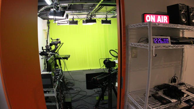 【手ぶらでok!】グリーンバック撮影やライブ配信に特化したミニスタジオ/中野駅近/中野ブロードウェイ2Fの写真6