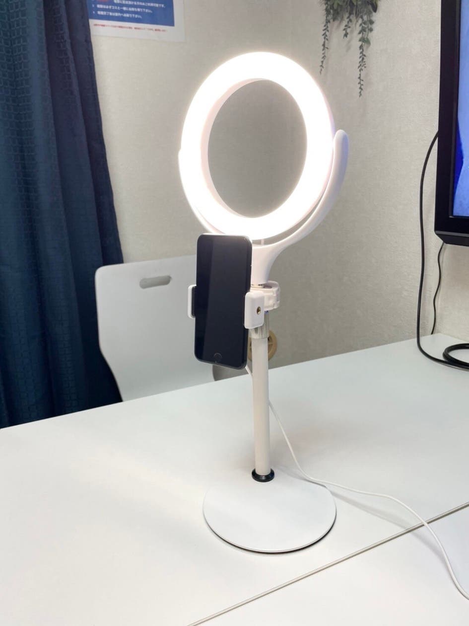 リングライト（スマホホルダー付き）の画像1