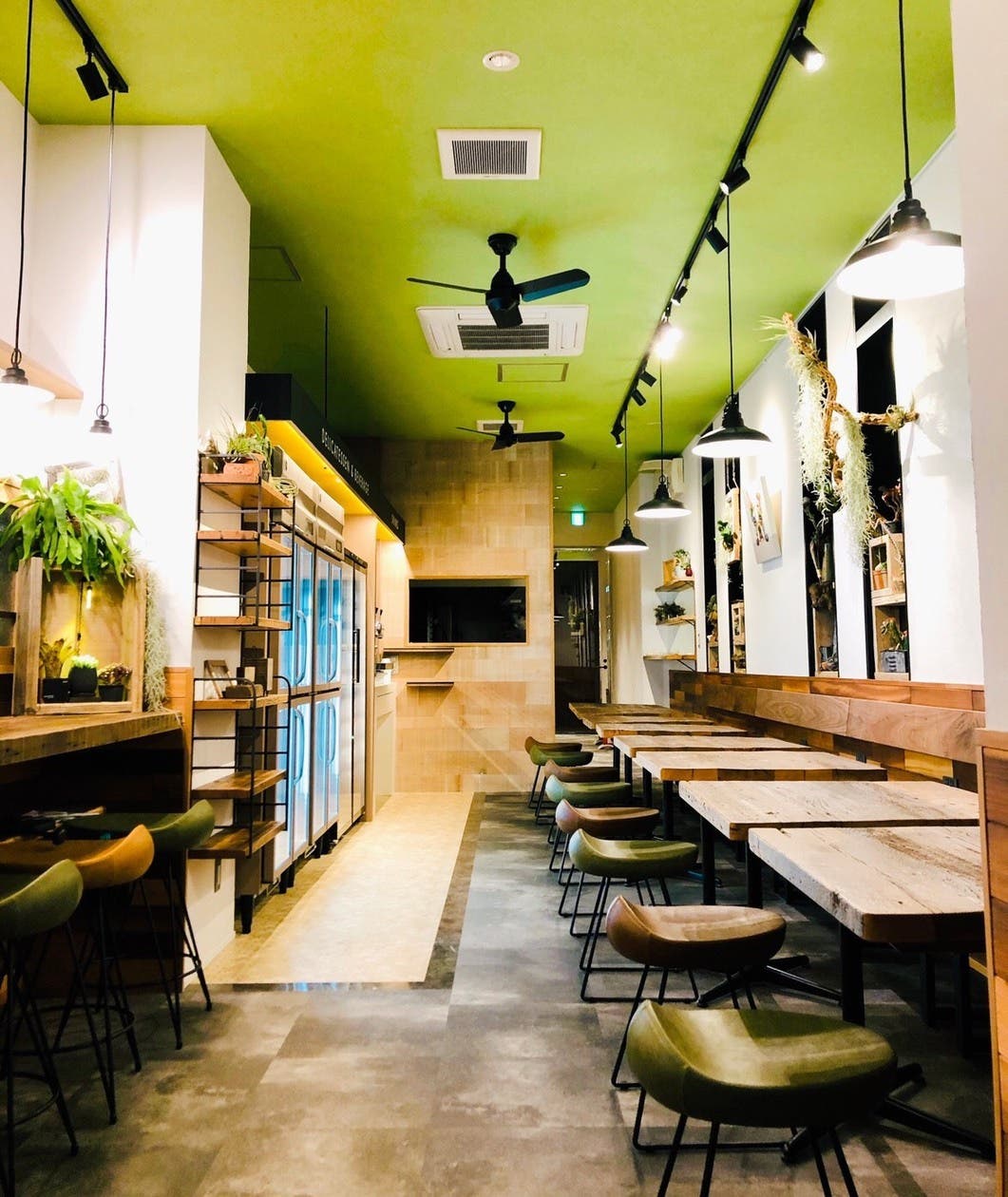 [新富町駅徒歩1分、高速無料WiFi]新鋭デザイナー監修のお洒落レストラン。映画、TV番組、YouTube等の撮影にもピッタリの写真4