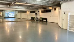 【YTJ西宮/1Fスタジオ】西宮北口駅から徒歩5分・鏡張りのダンスやレッスンに最適なスタジオですの写真2