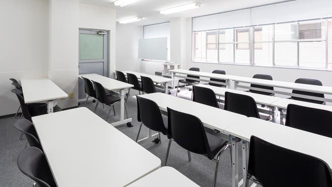 【半蔵門徒歩45秒/麴町駅徒歩4分】アクセス良好・低価格/48名収容/備品無料□会議・研修・セミナーにも最適□レイアウト変更自由の写真5