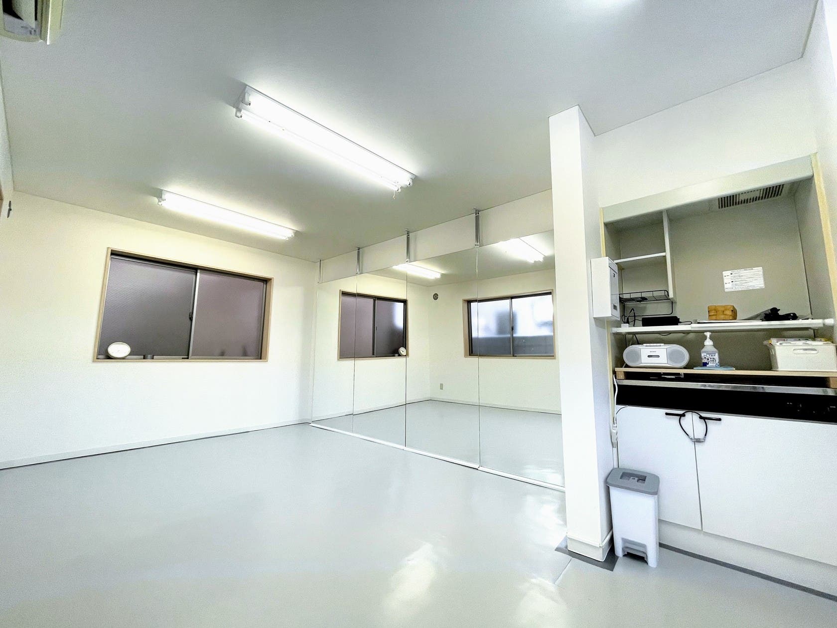 【阿佐ヶ谷】お芝居の稽古・ダンスができる/2.0m x 3.2mの大型鏡　レンタルスタジオ阿佐ヶ谷リノの写真9