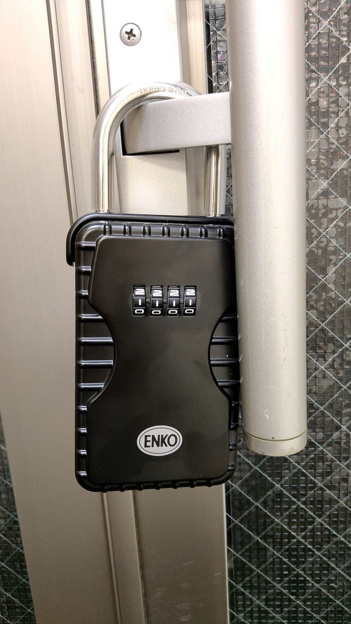 【阿佐ヶ谷】お芝居の稽古・ダンスができる/2.0m x 3.2mの大型鏡　レンタルスタジオ阿佐ヶ谷リノの写真11