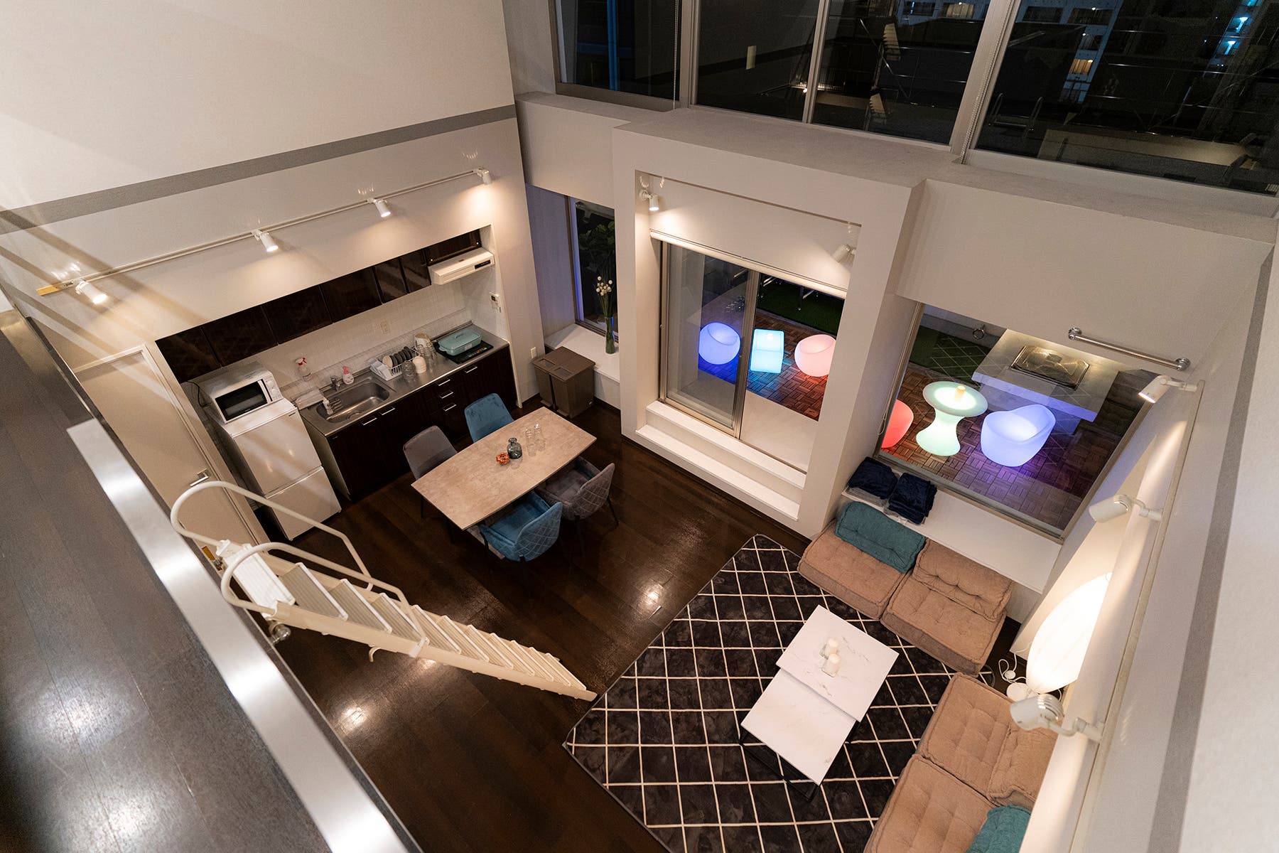 【長堀橋/心斎橋】 最大20名◎完全貸切★屋上テラス付き最上階★天井高開放的な室内100平米★女子会★室内BBQ★社内懇親会の写真6