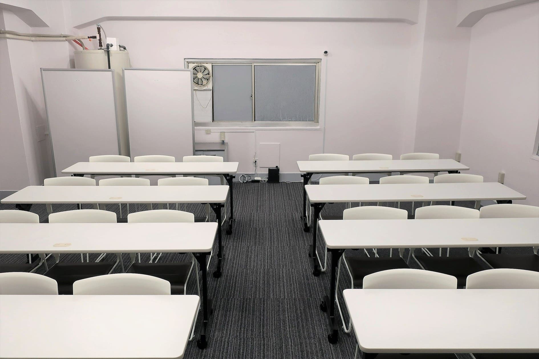 【仲御徒町徒歩45秒】昭和通り PJ/スクリーン/演台/マイク 備品全て無料 会議・研修・打ち合わせ・セミナーなどにおすすめの写真5