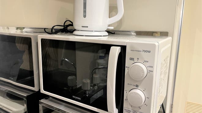 下北沢駅3分♪ 65型TV📺とBlu-ray・fireTVで動画鑑賞✨光WiFi 💖推し会女子会、ホムパ、Web会議やビジネスにの写真20