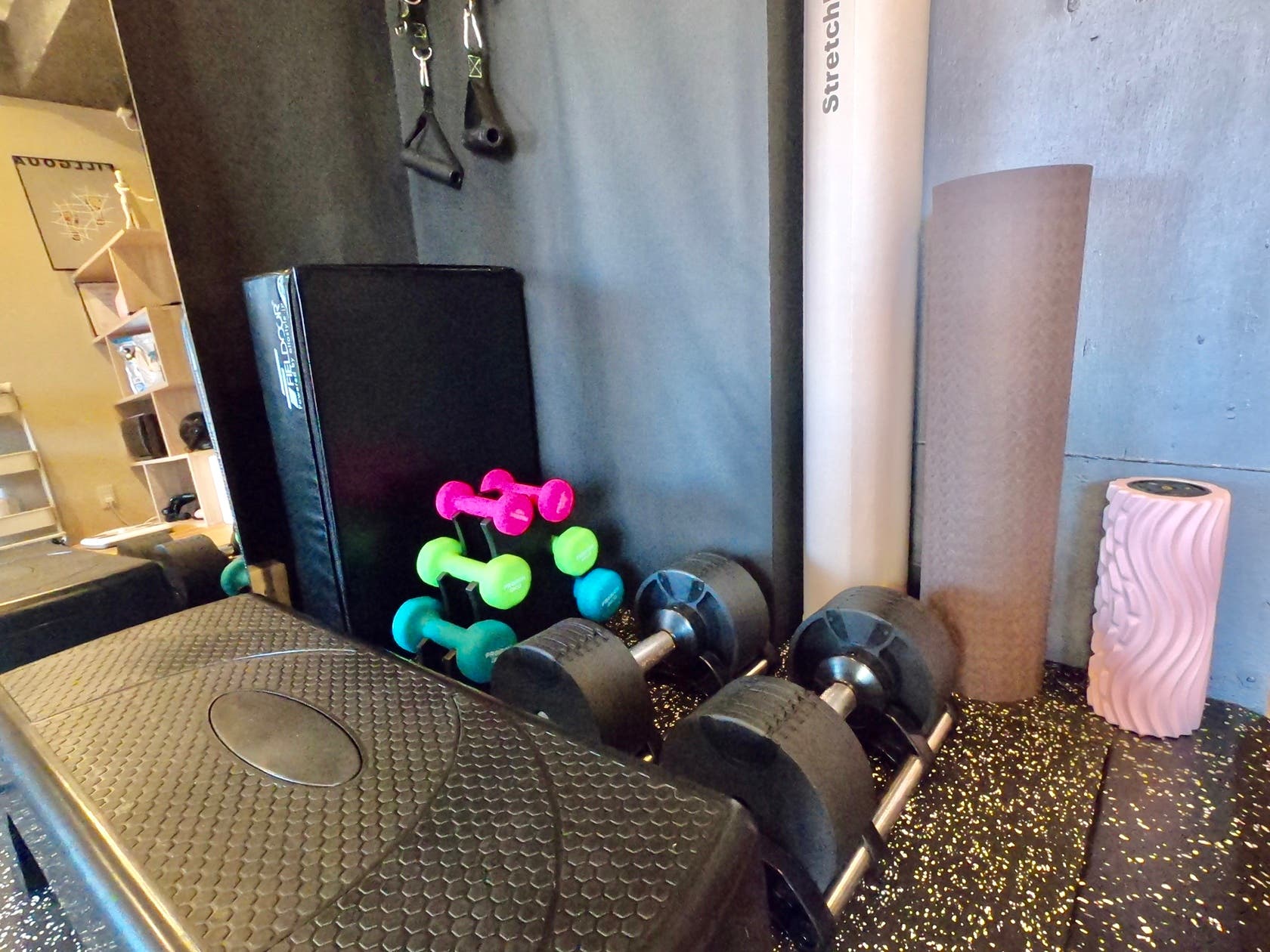 【赤坂駅徒歩3分】個人・パーソナルトレーニング指導/施術/撮影利用できるジムサロンの写真4