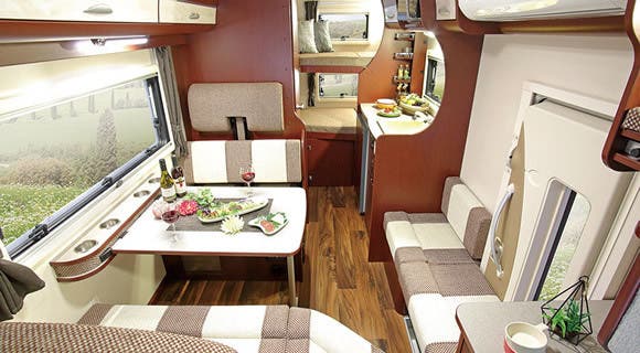 来て、見て、泊まって、遊べる手ぶらde車中泊体験ができる！キャンピングカーレンタルルーム！の写真15